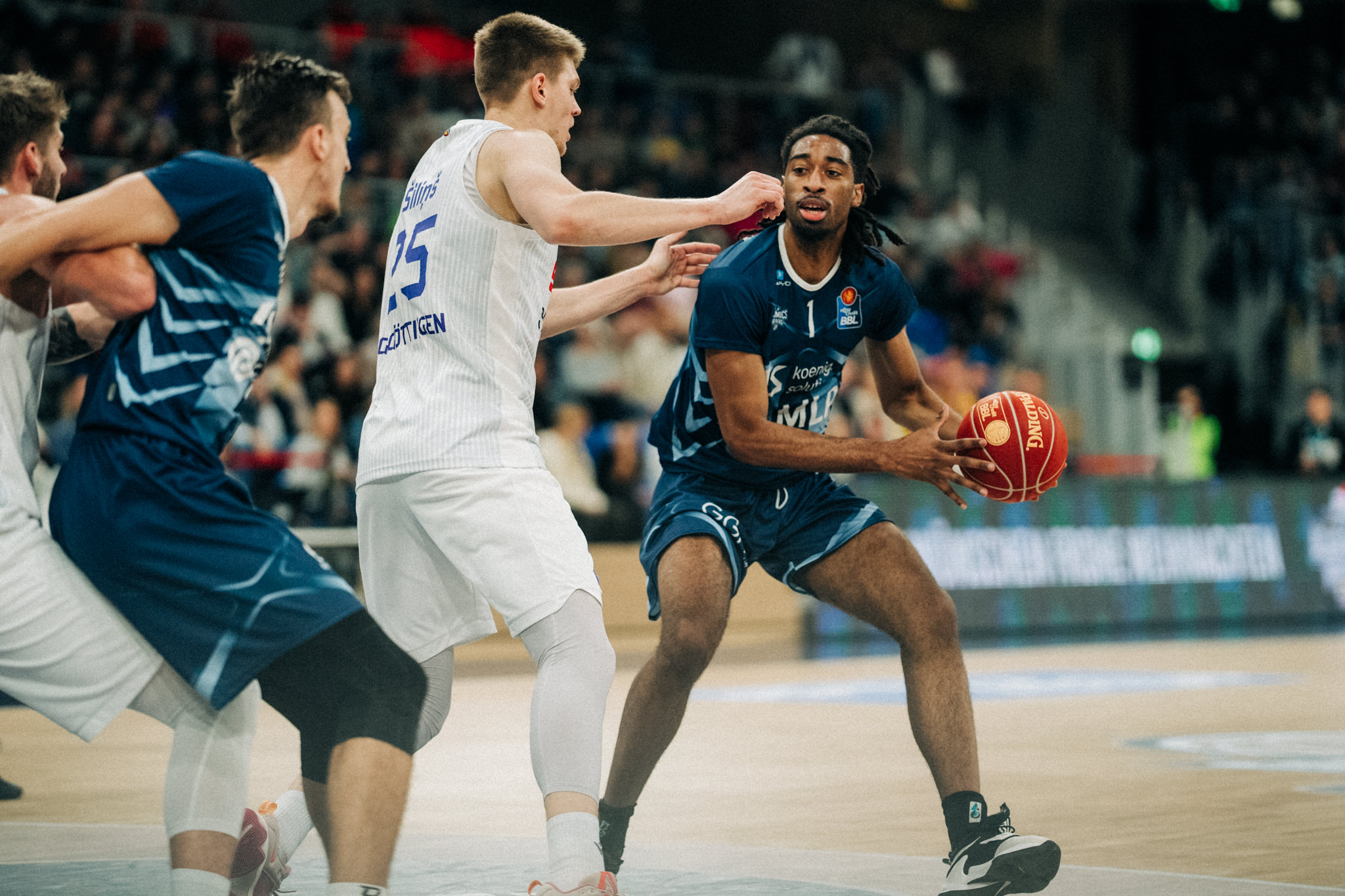 Für die MLP Academics hängen die Körbe beim FC „Super-Bayern“ hoch ...
